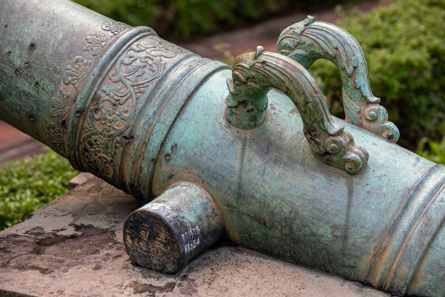 Ancient Dutch cannons in Hue - Heritage Vietnam Airlines